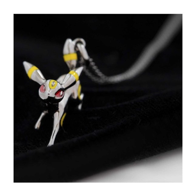 Pokémon Center × RockLove: Umbreon Pendant Necklace | Pokémon Center ...