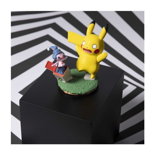 Pikachu Moods: Scared Figure | Pokémon Center Official Site