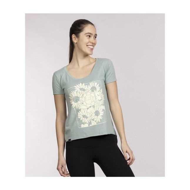 Pikachu & Sunflora Pokémon Nature: Spring Green Scoop Neck Festival T ...