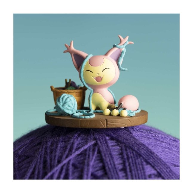 Pokémon Moods: Skitty Mischievous Figure | Pokémon Center Official Site