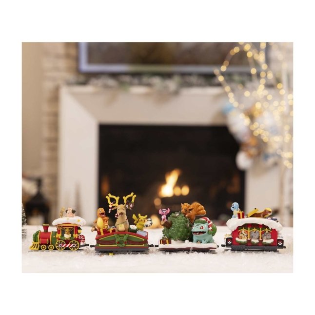Snowy Fun Tree Flatcar Figure | Pokémon Center Official Site