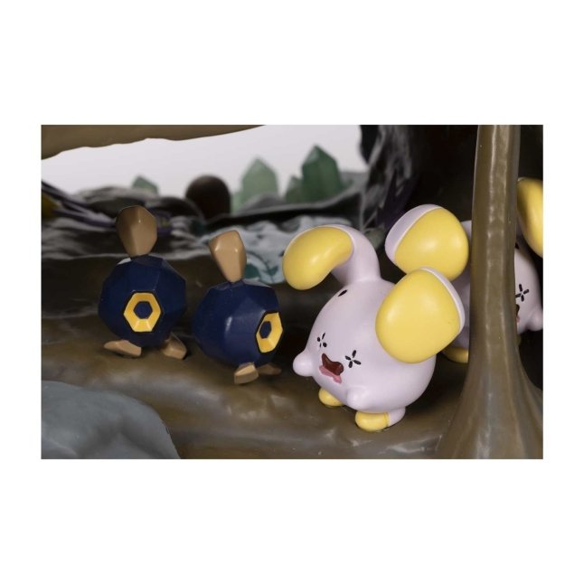 Pokémon Center Mountain of Discovery Figure | Pokémon Center UK ...