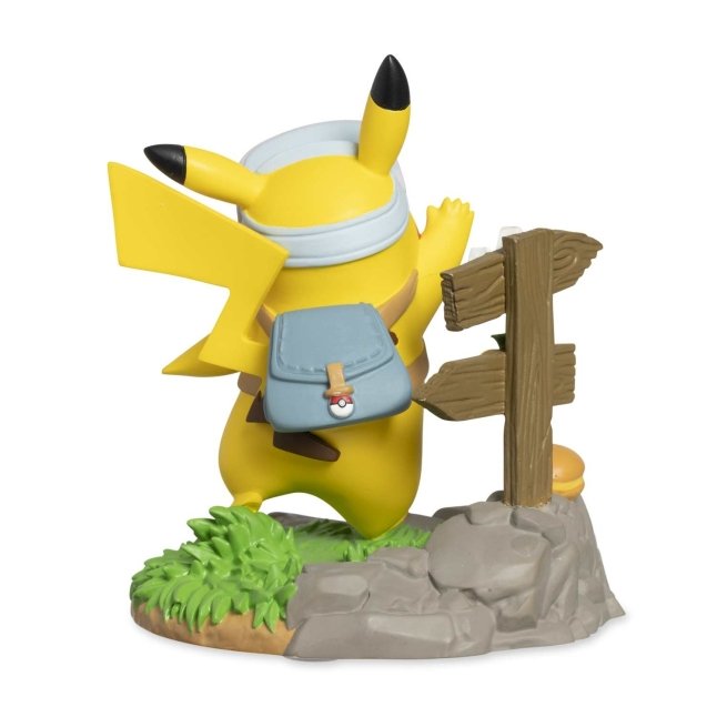 Pokémon Delicious Adventure: Pikachu Sets Off Figure | Pokémon Center ...