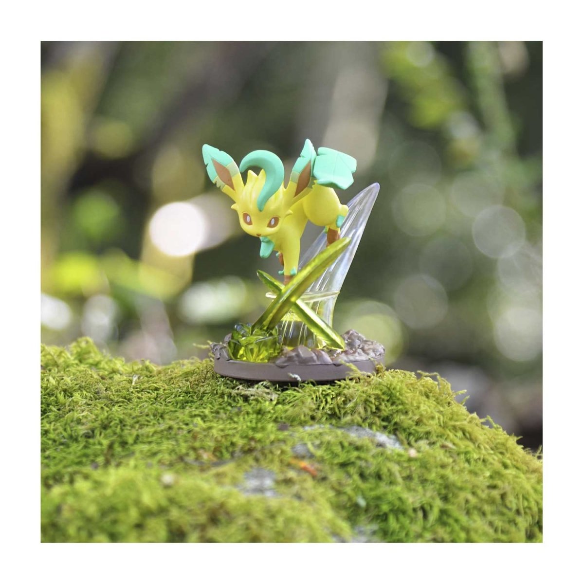 Pokémon Gallery Figure: Leafeon (Leaf Blade) | Pokémon Center Official Site