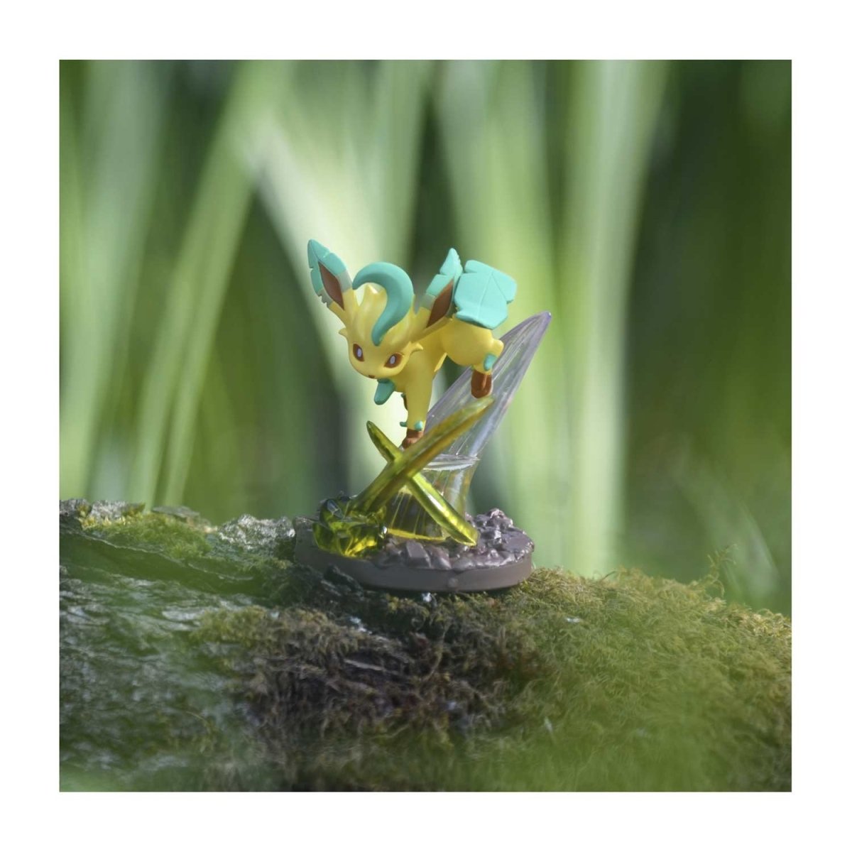 Pokémon Gallery Figure: Leafeon (Leaf Blade) | Pokémon Center Official Site