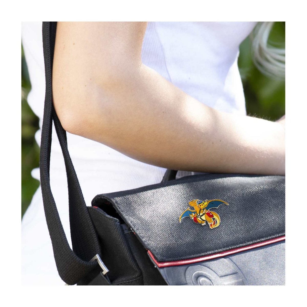 Special Delivery Pikachu & Charizard Pokémon Pin | Pokémon Center ...