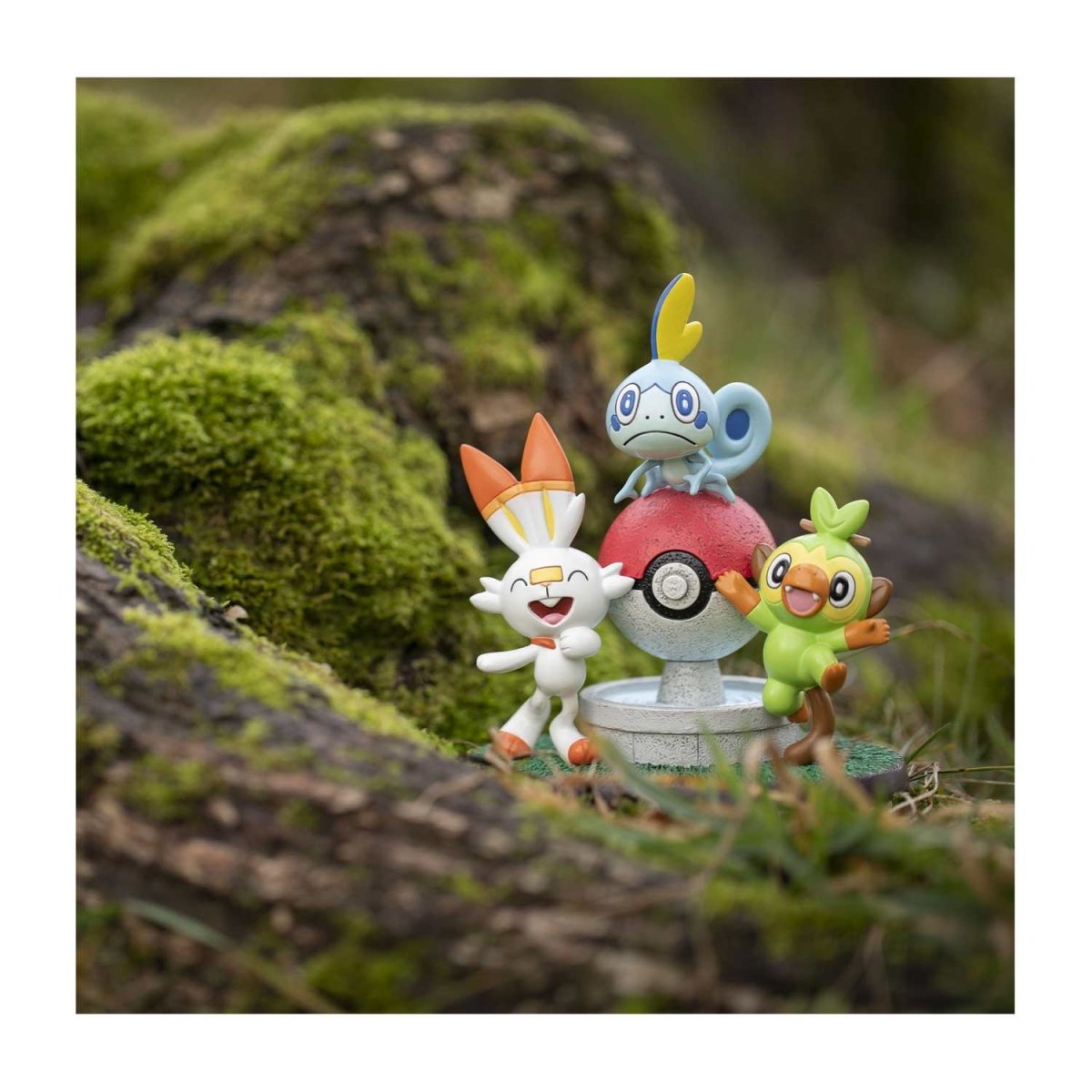The Galar Journey Begins Figure | Pokémon Center Official Site