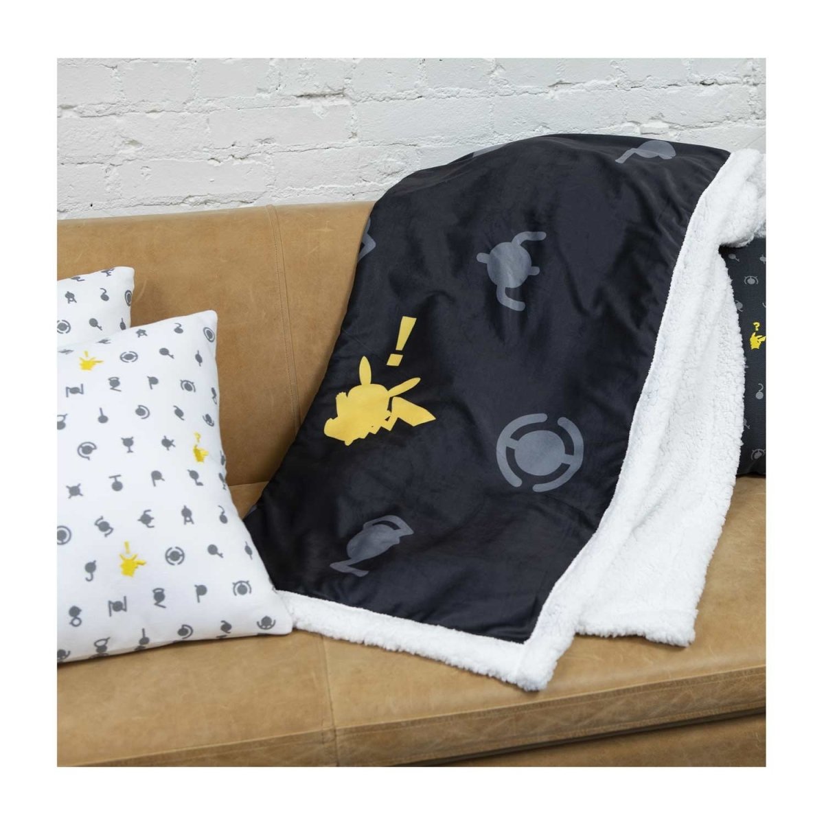 Pokémon Accents: Unown Sherpa Throw | Pokémon Center Official Site