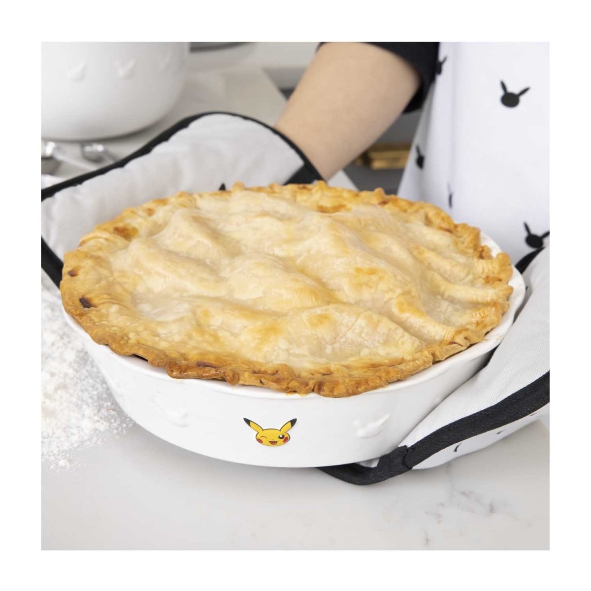 Pikachu Kitchen Stoneware Pie Dish | Pokémon Center Official Site