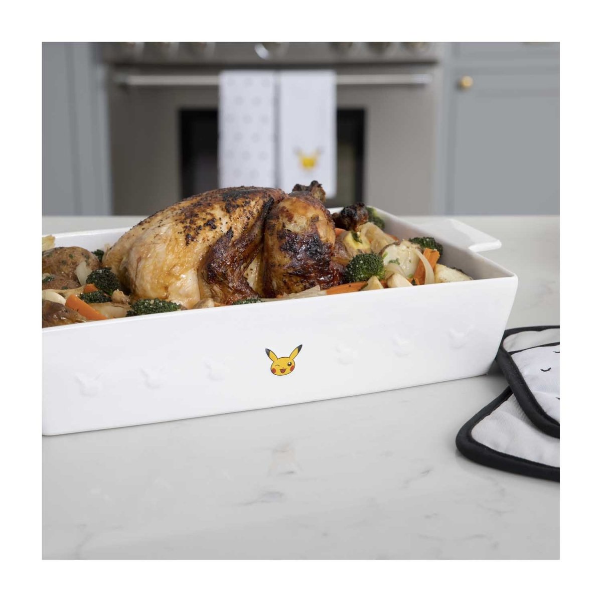 Pikachu Kitchen Stoneware Baking Dishes (2-Piece) | Pokémon Center ...