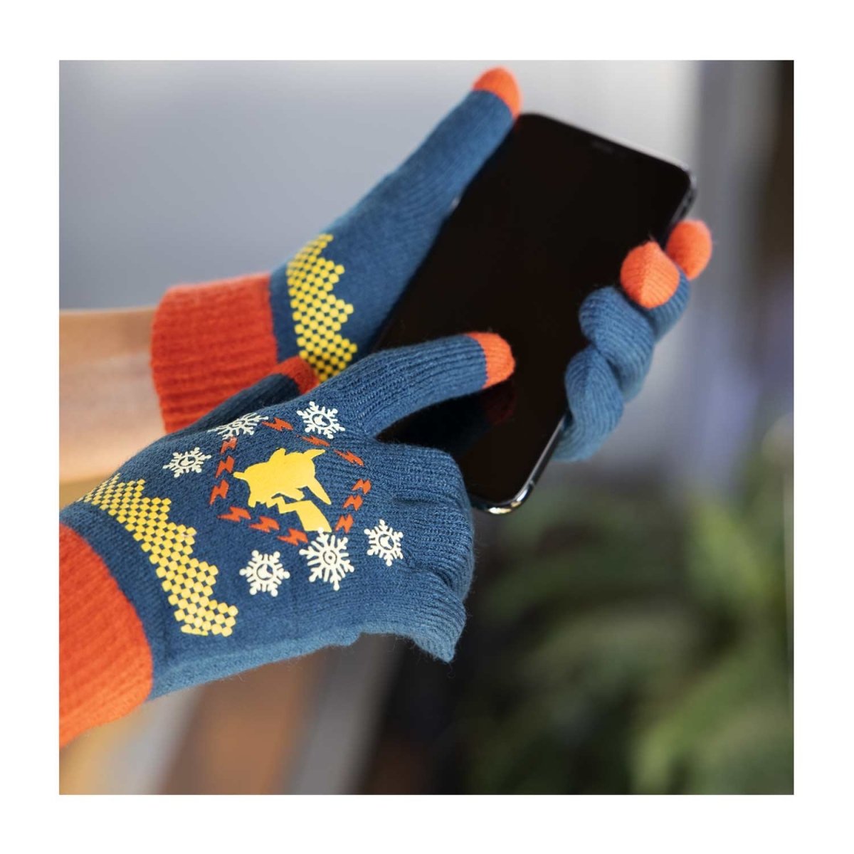 Pikachu Festive Winter Touch Screen Gloves (One Size-Adult) | Pokémon ...