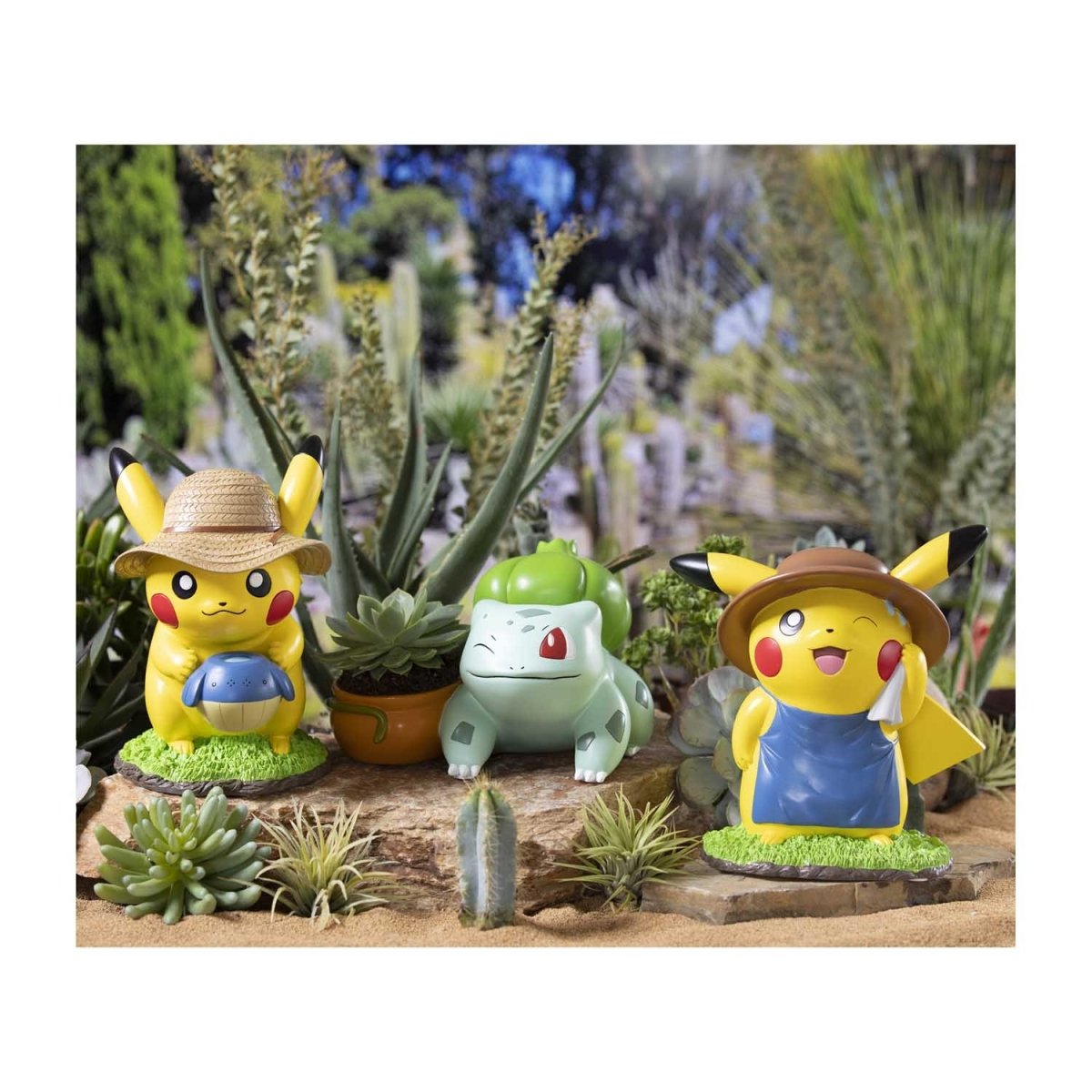 Pikachu (Male) Pokémon Gardening Statue | Pokémon Center Official Site