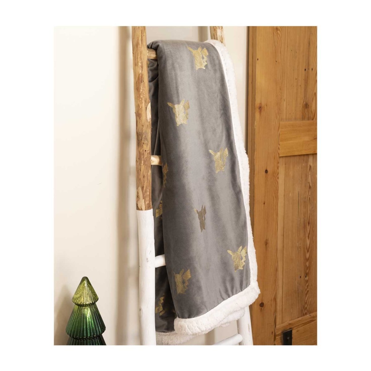 Pokémon Winter Wonders Gray Sherpa Throw | Pokémon Center Official Site