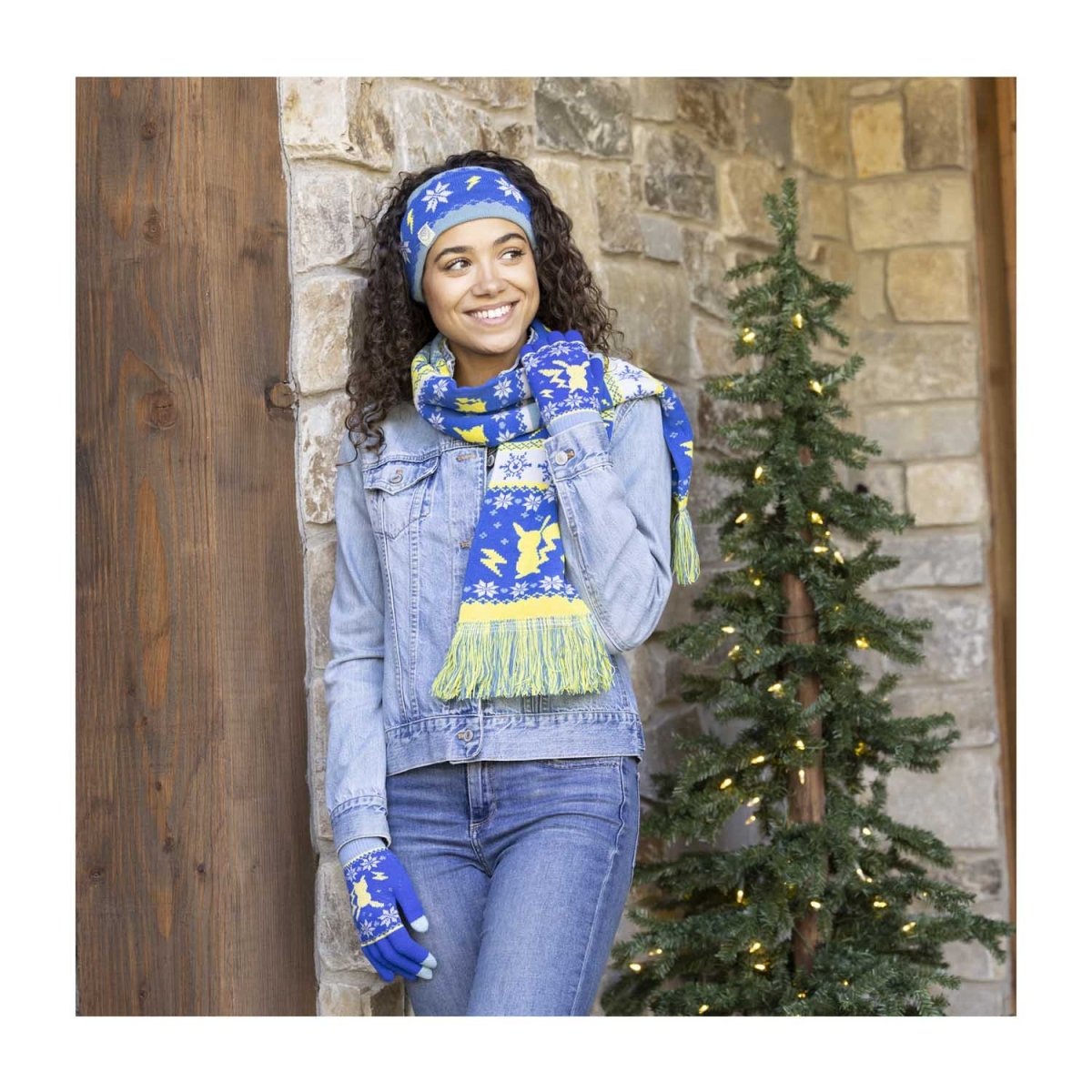 Pikachu Festive Winter Blue Knit Scarf (One Size-Adult) | Pokémon ...