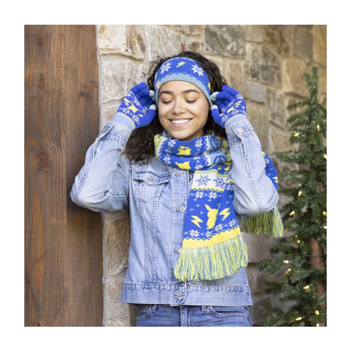 Pikachu Festive Winter Blue Knit Scarf (One Size-Adult) | Pokémon ...