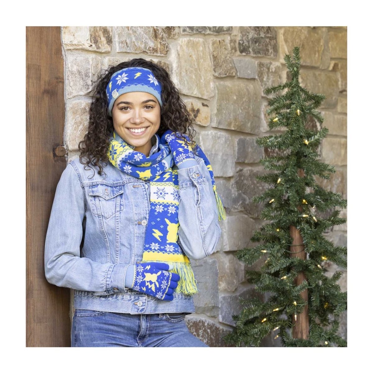 Pikachu Festive Winter Blue Knit Scarf (One Size-Adult) | Pokémon ...
