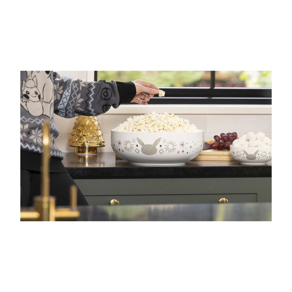 Pokémon Winter Wonders Serving Bowl | Pokémon Center Canada Official Site