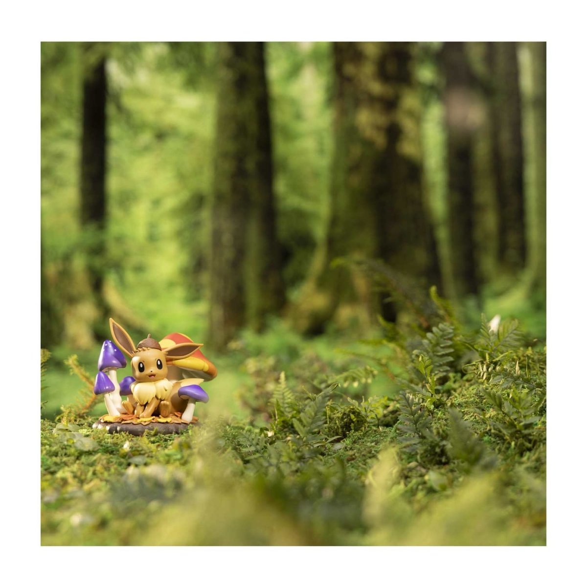 Eevee Autumn Celebrations of Seasons Figure | Pokémon Center Official Site