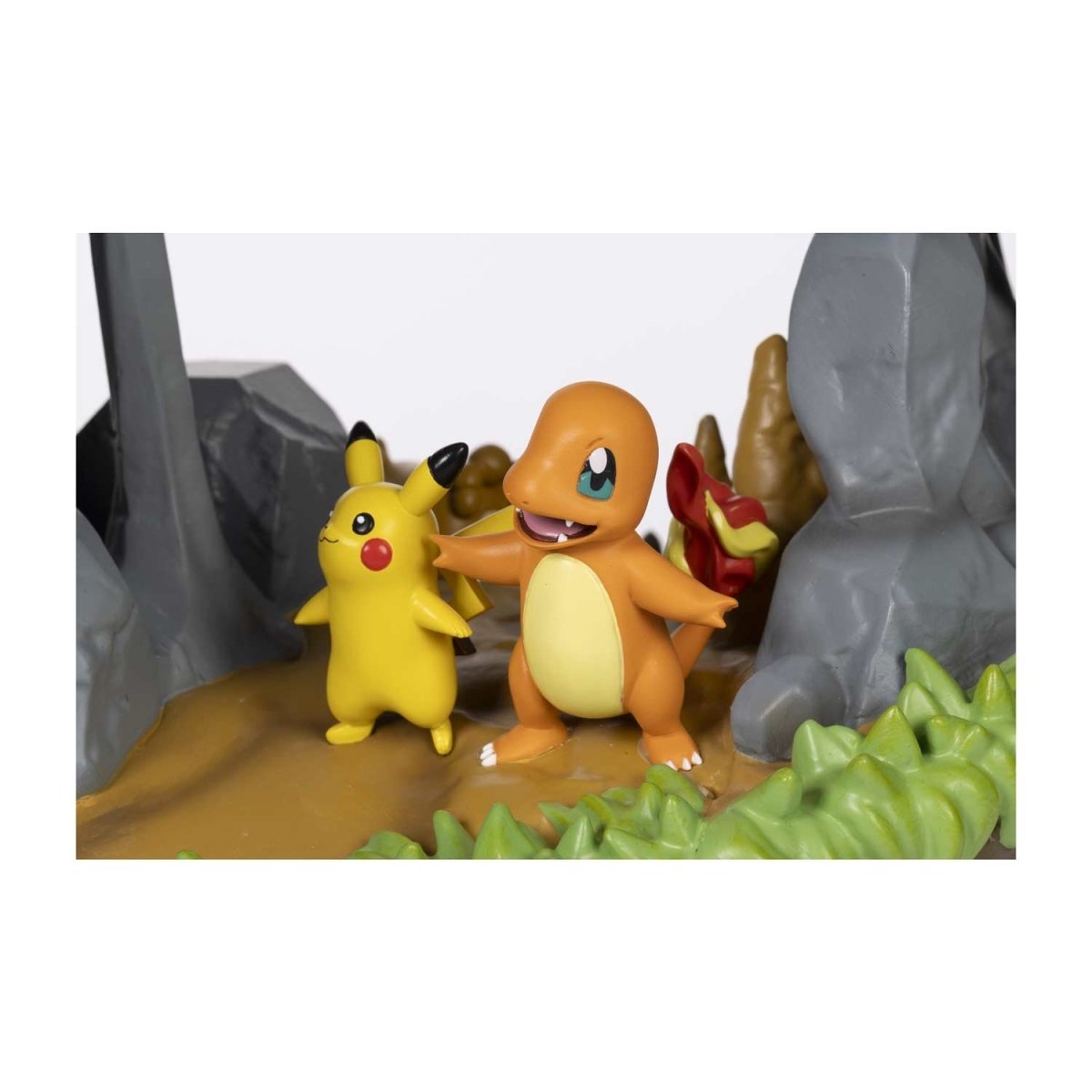 Pokémon Center Mountain of Discovery Figure | Pokémon Center UK ...