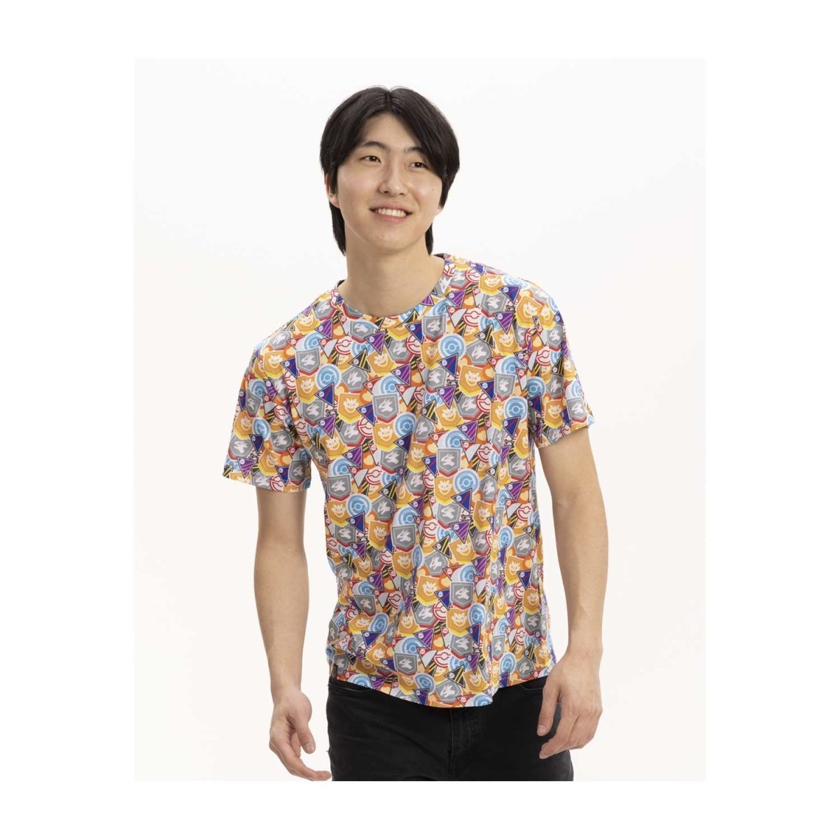 Pokémon GO Trainer Gear: Icons Allover-Print T-Shirt - Adult | Pokémon ...