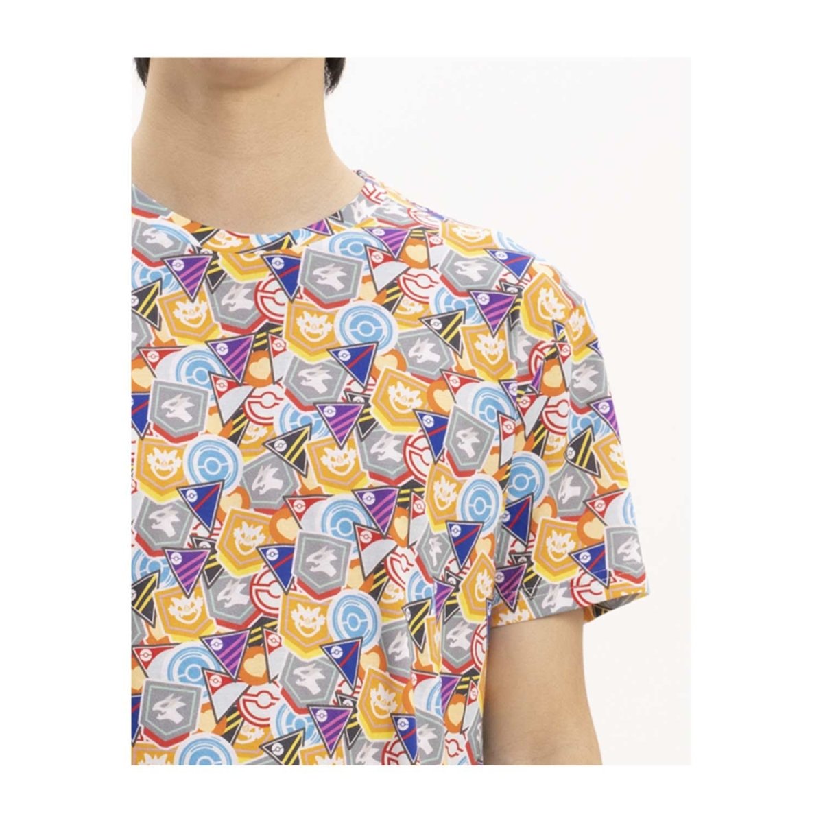 Pokémon GO Trainer Gear: Icons Allover-Print T-Shirt - Adult | Pokémon ...