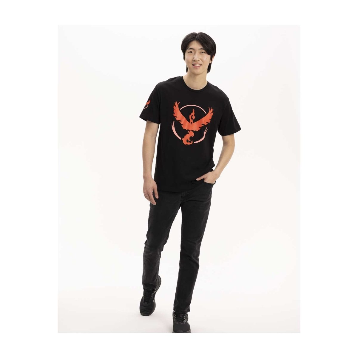 Pokémon GO Teams: Team Valor Black Relaxed Fit Crew Neck T-Shirt ...