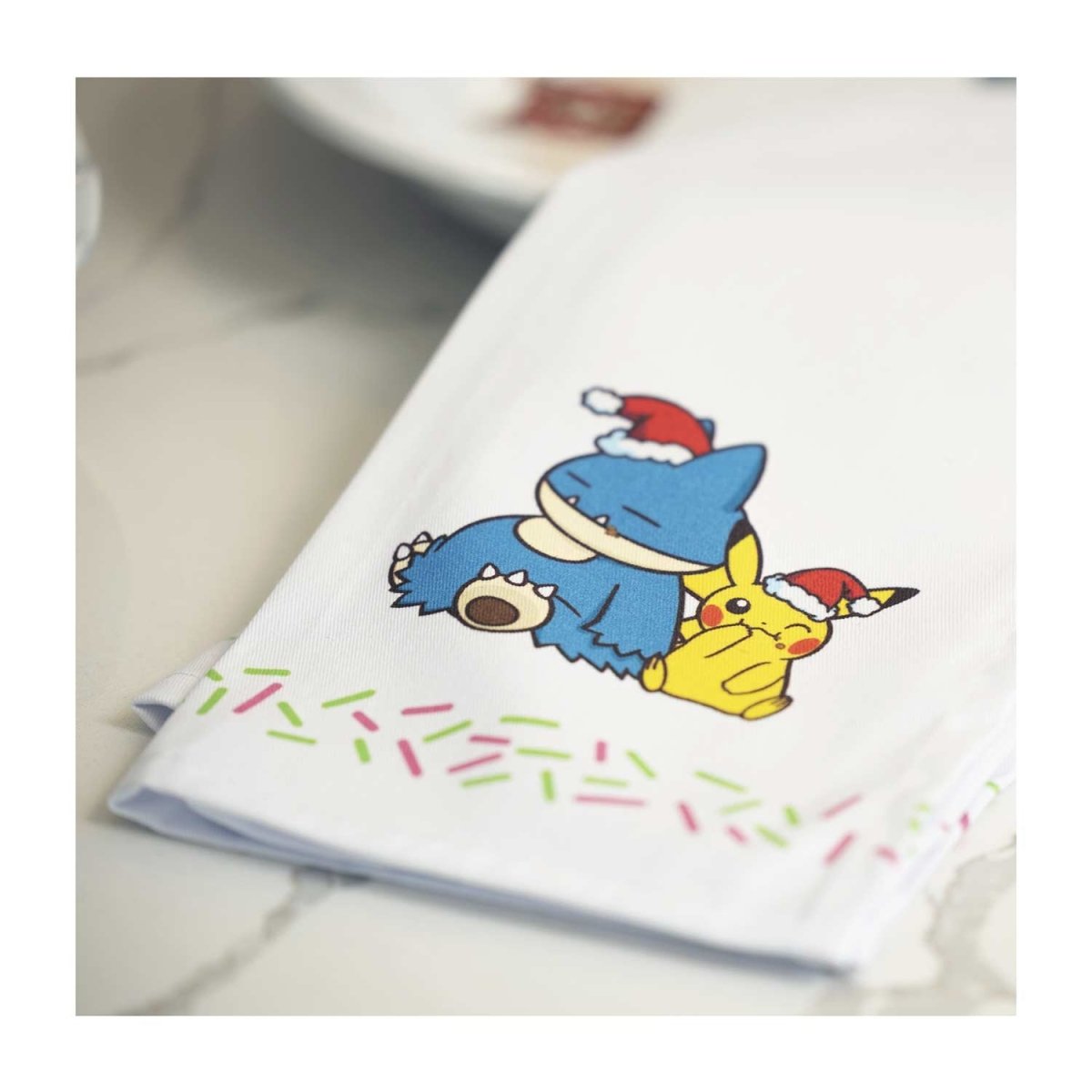 Pikachu & Munchlax Pokémon Holiday Tea Towels (2-Pack) | Pokémon Center ...