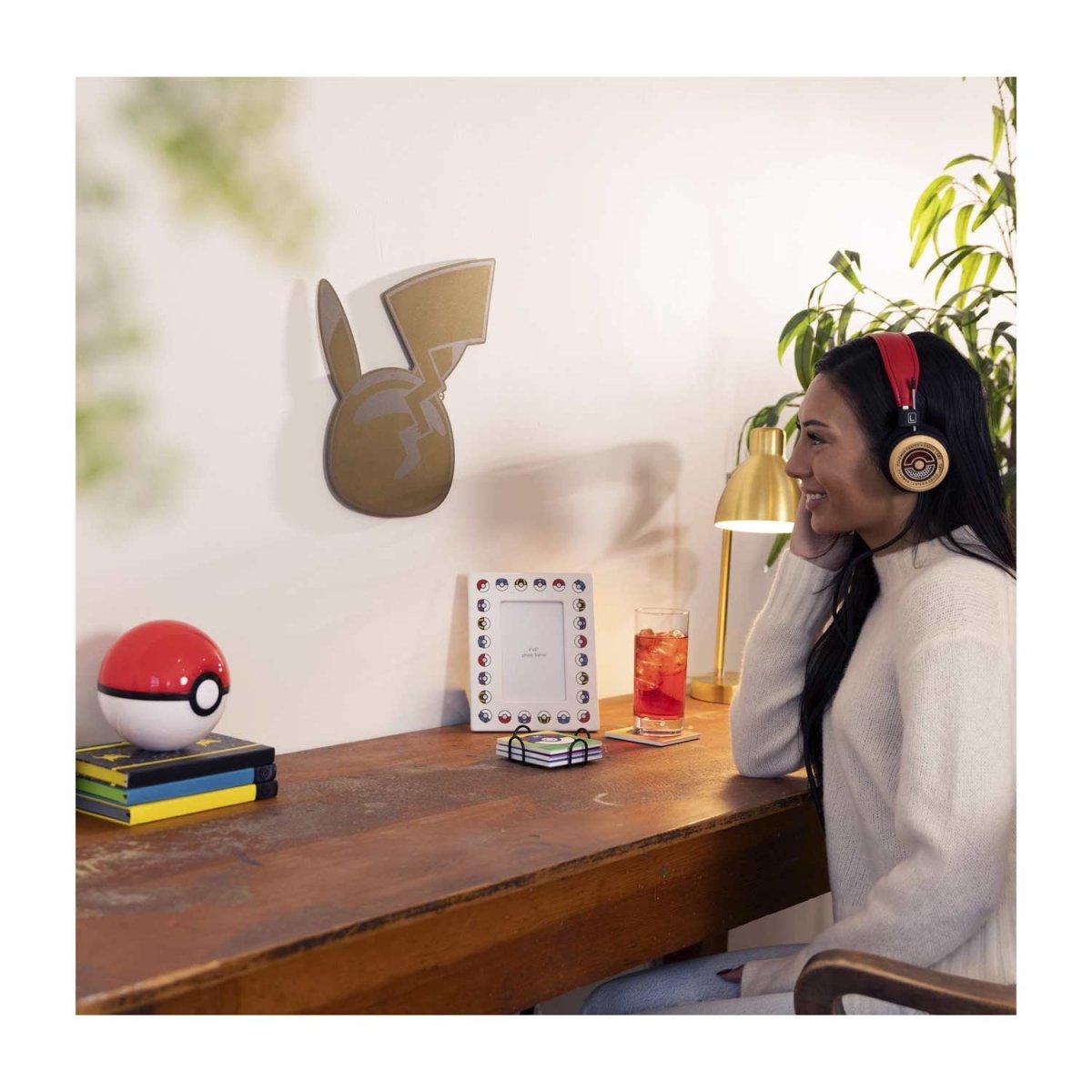 Pikachu Pokémon Home Accents Yellow Metal Wall Decor | Pokémon Center ...