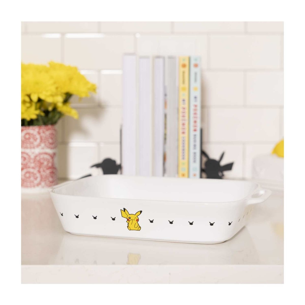 Pikachu Everyday Fun Kitchen Stoneware Baking Dish | Pokémon Center ...