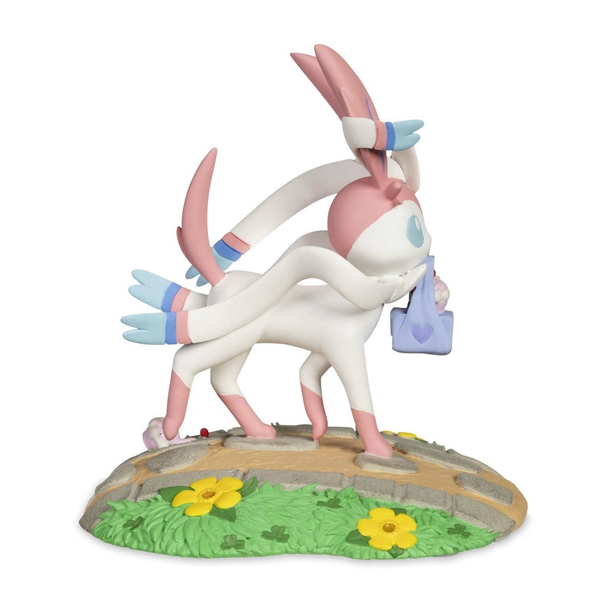 Charming Presents with Sylveon Evolving Personalities Figure | Pokémon ...
