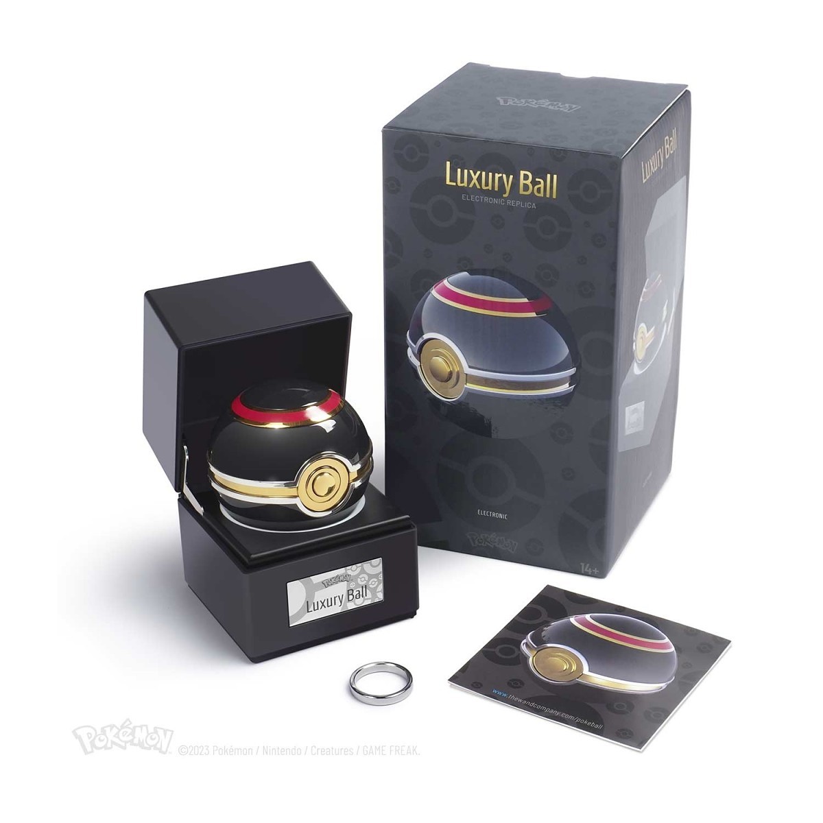 Luxury Ball & Premier Ball Bundle | Pokémon Center Official Site