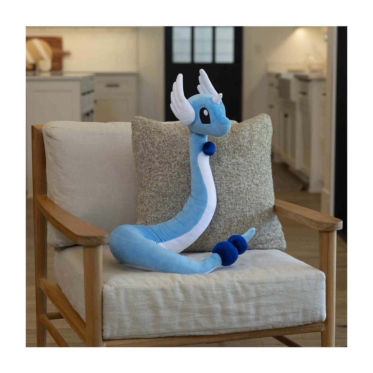 Dragonair Wiggly Friends Plush | Pokémon Center Canada Official Site