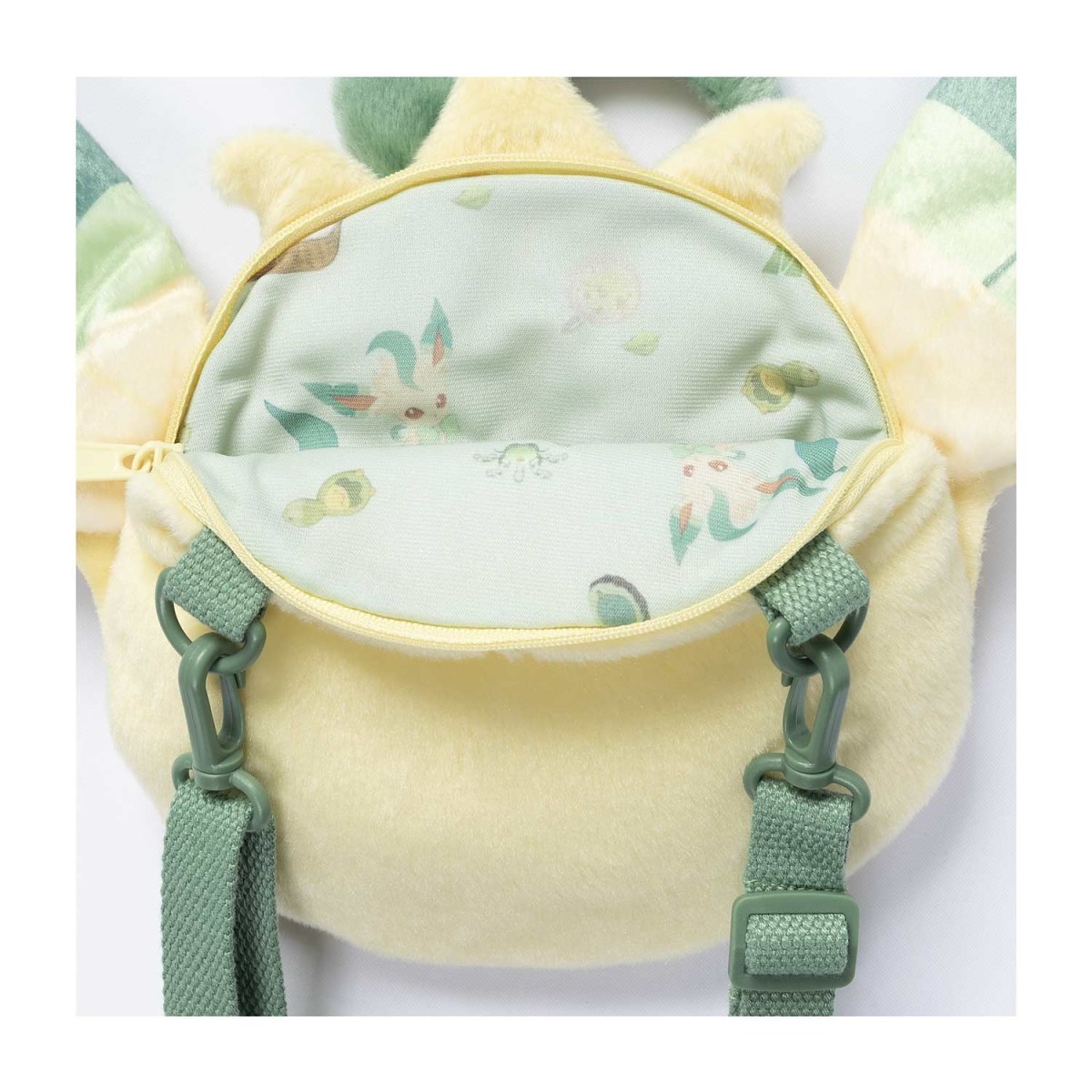Eevee Collection: Leafeon Plush Bag | Pokémon Center Official Site