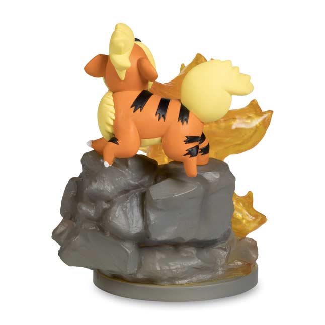 Pokémon Gallery Figure: Growlithe (Fire Blast) | Pokémon Center ...