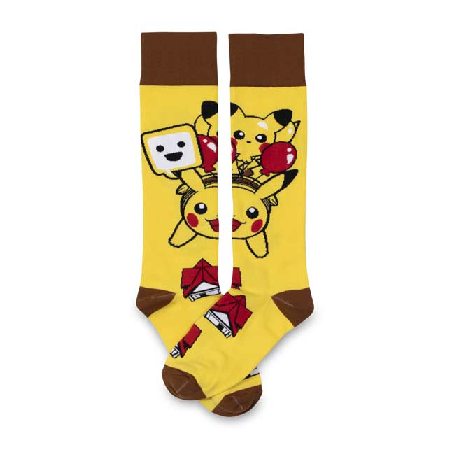 Exploring with Pikachu Socks (One Size-Adult) | Pokémon Center Official ...