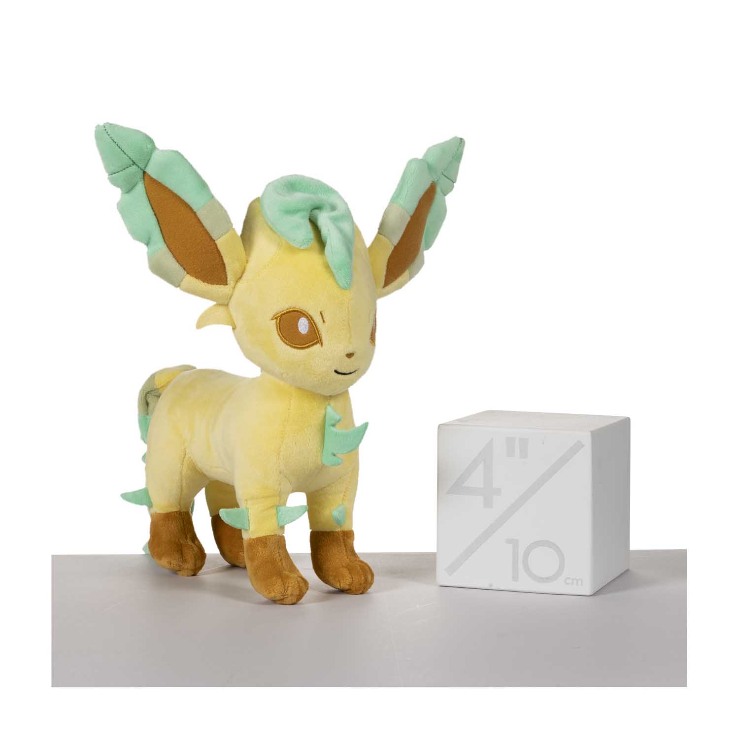 Pokémon Center: Leafeon sits cute plush toy, - munimoro.gob.pe